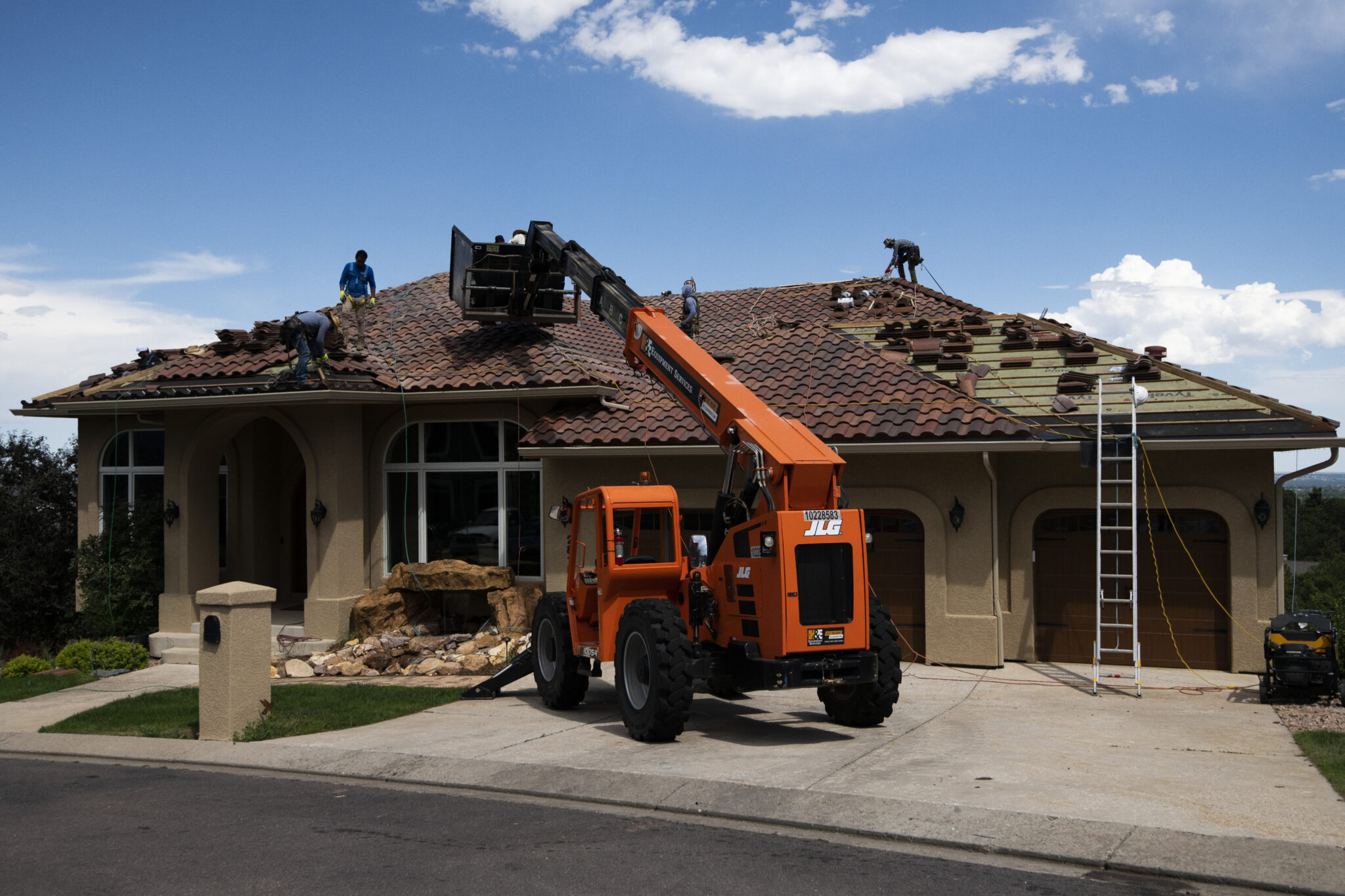 Best Roofing Company in Colorado Springs | Peak View Roofing